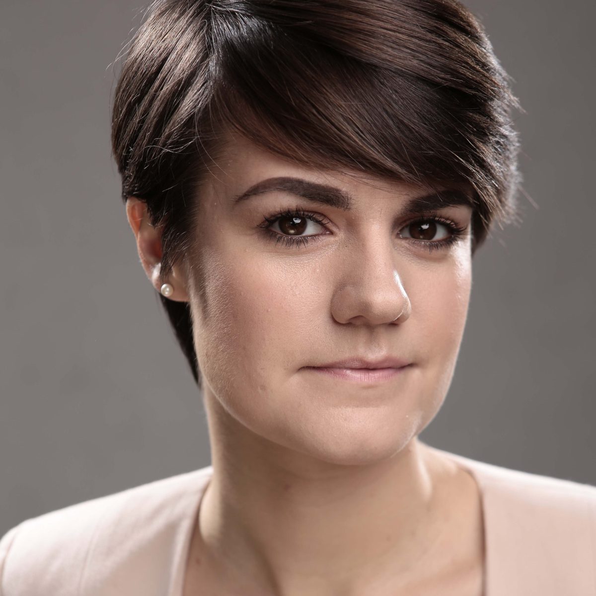 About – Louise Ridley
